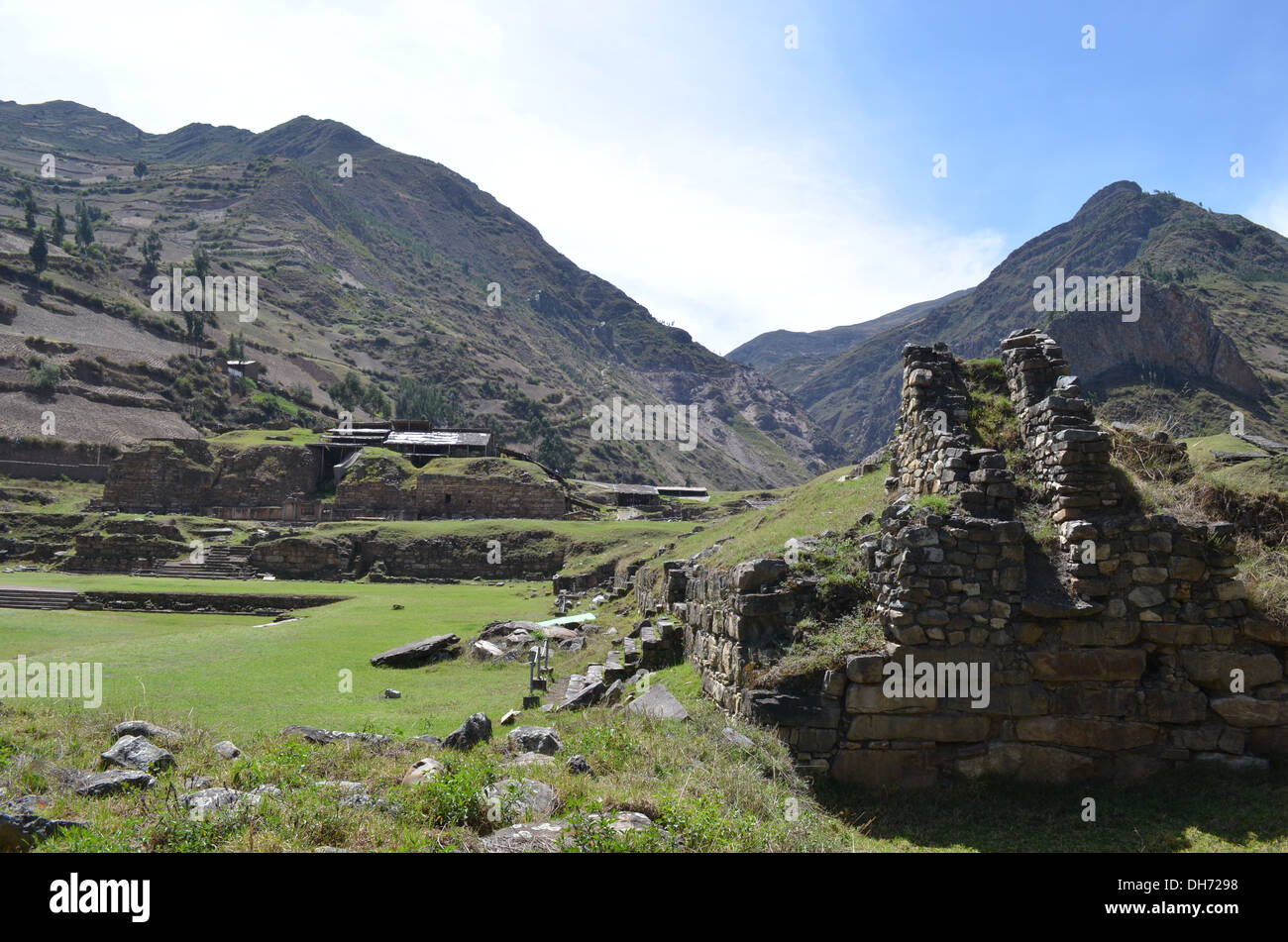Chavin de Huantar temple complex, Ancash Province, Peru Stock Photo - Alamy
