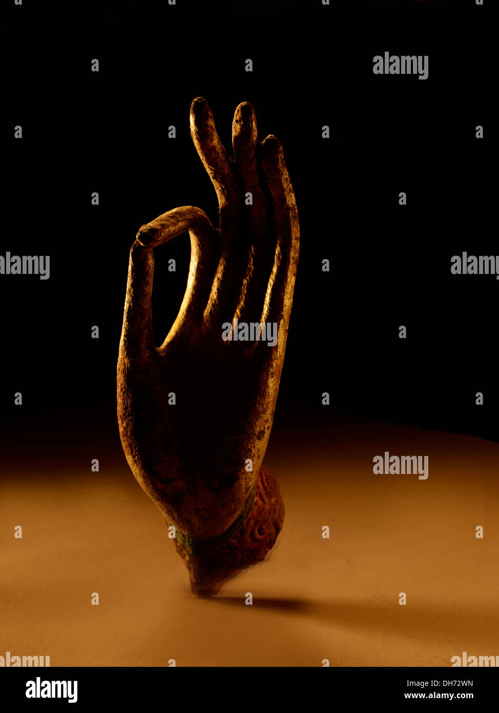 Statue of Buddha hand Stock Photo - Alamy