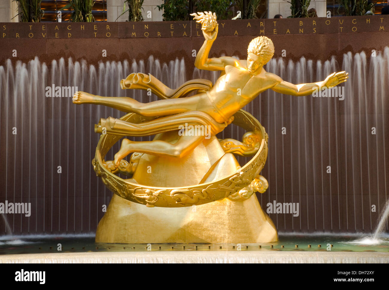 Gold prometheus statue hi-res stock photography and images - Alamy