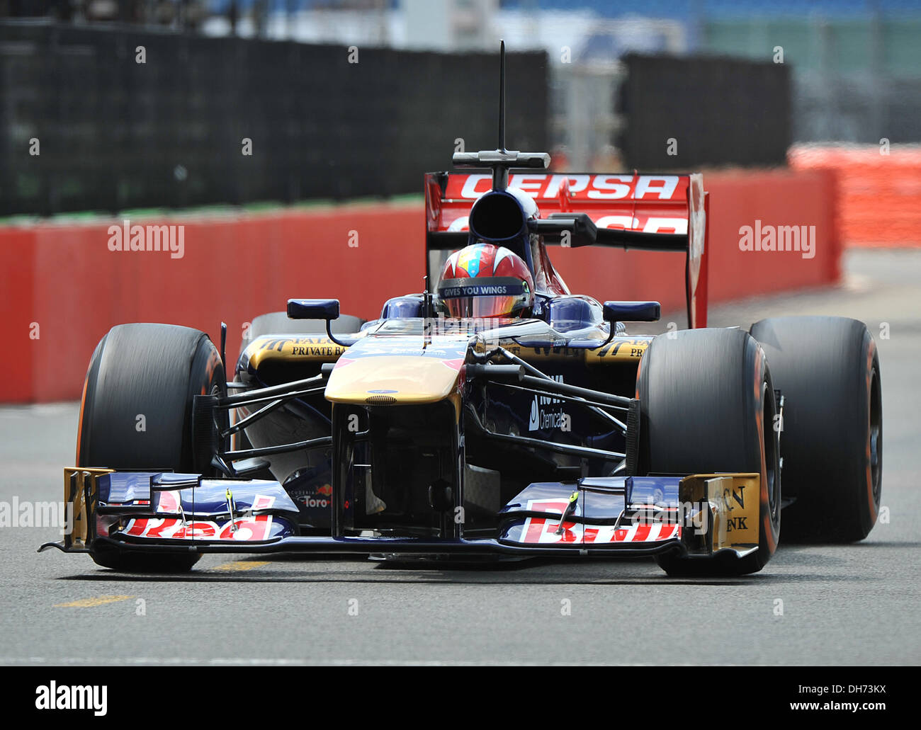 Driver tyre hi-res stock photography and images - Alamy