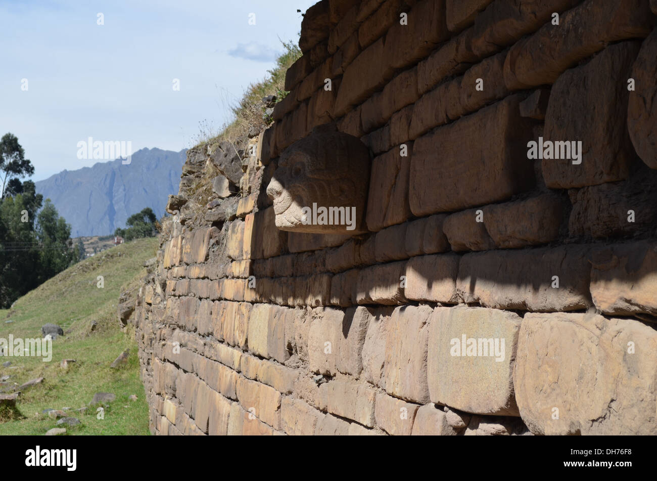 Tenon Head at Chavin de Huantar, Ancash province, Peru Stock Photo - Alamy