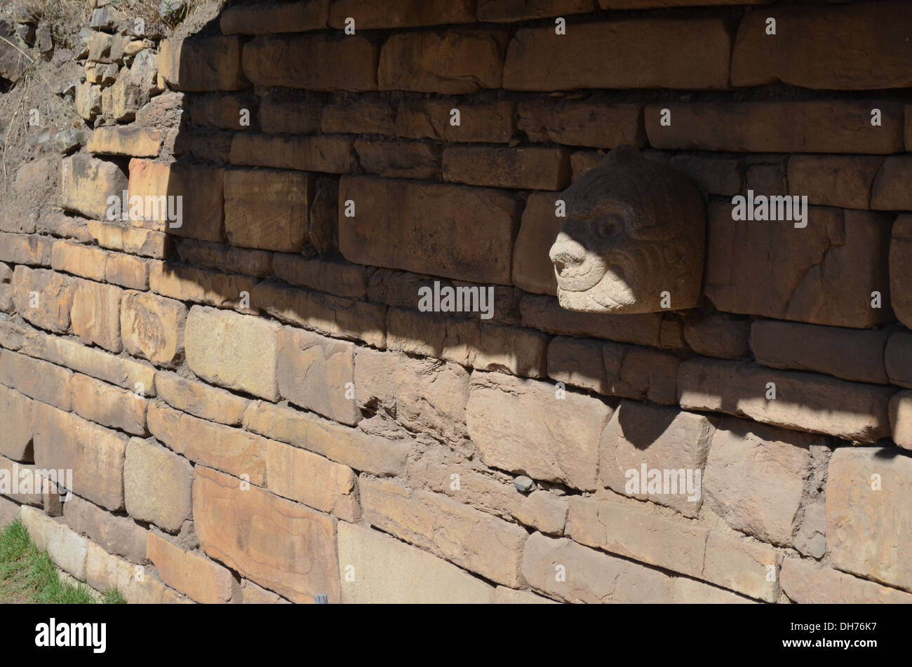Tenon Head at Chavin de Huantar, Ancash province, Peru Stock Photo - Alamy