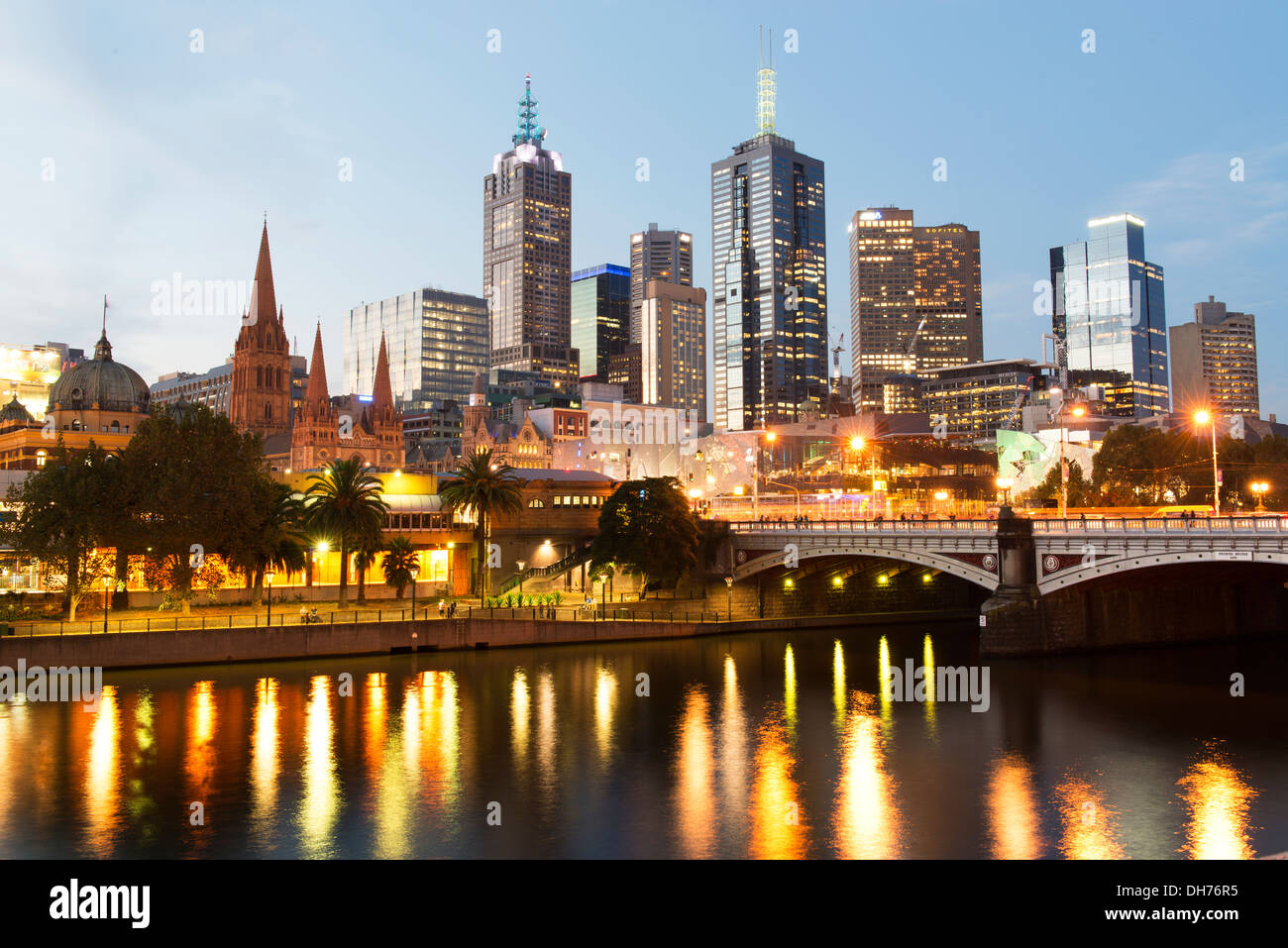 Skyline dusk skyscrapers lights hi-res stock photography and images - Alamy