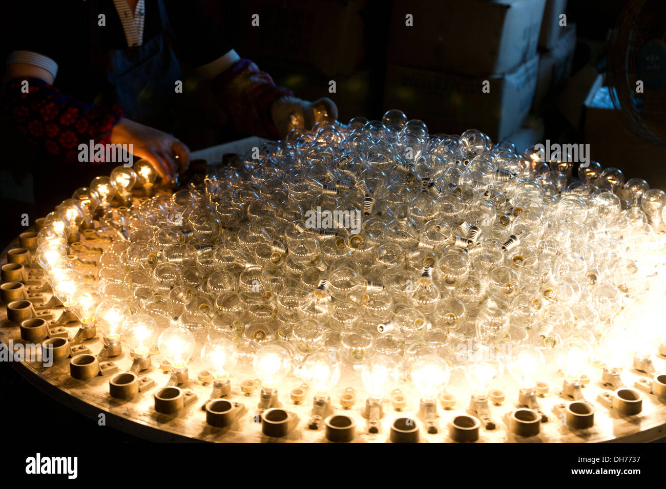 Bulb/LED lamp testing process in the lamp production factory Stock ...