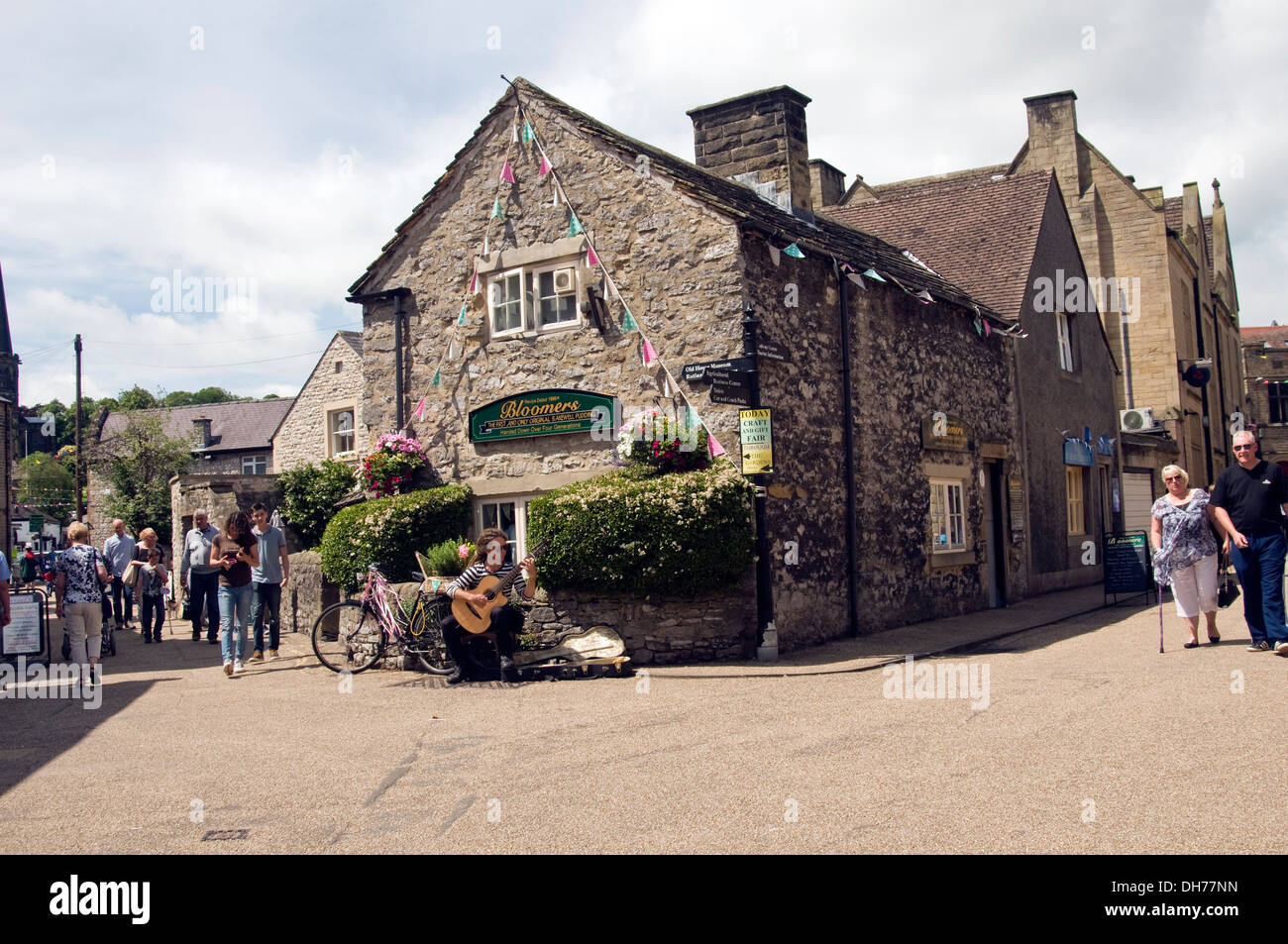Bakewell shops hi-res stock photography and images - Alamy
