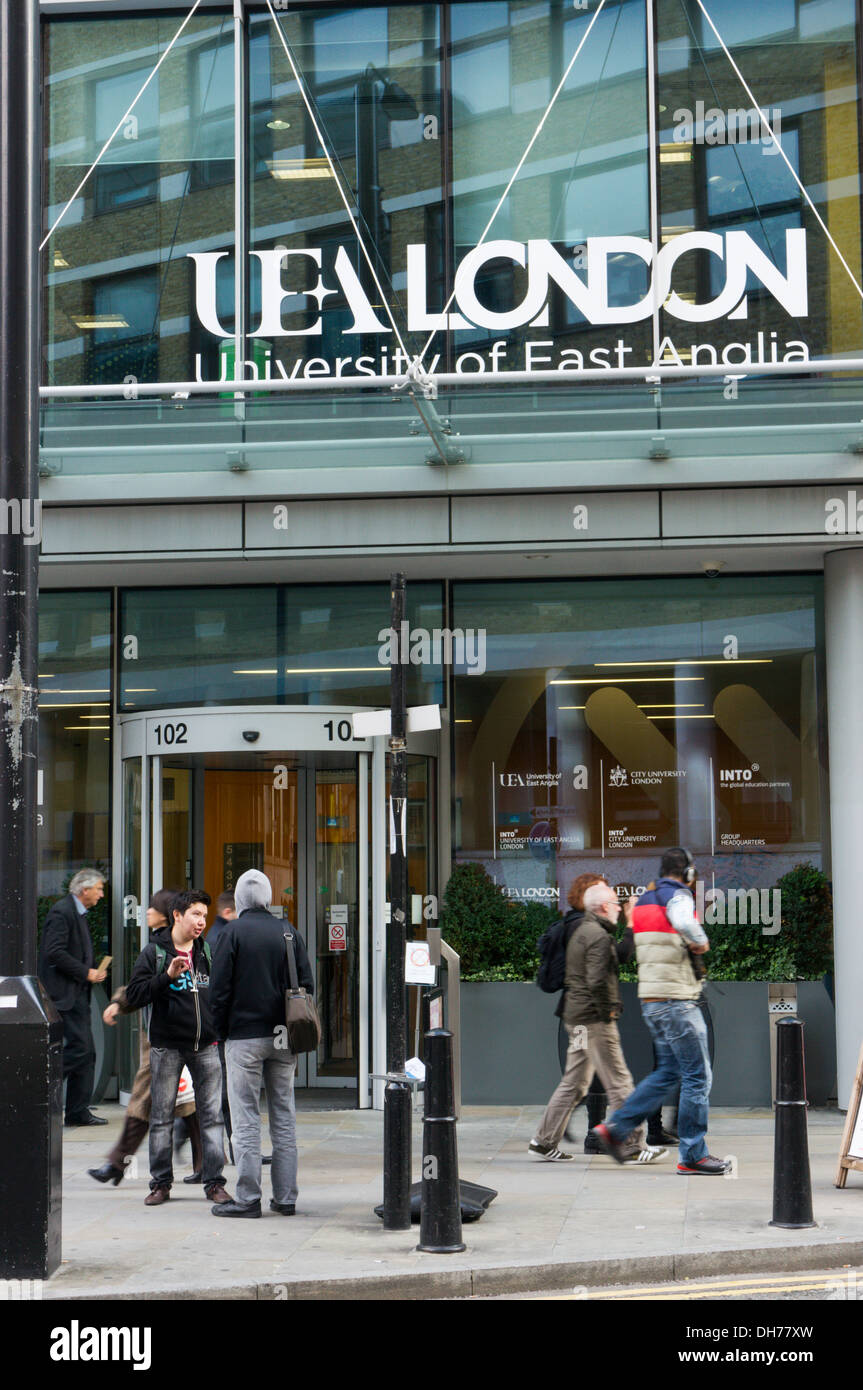 Students outside UEA London, the London Study Centre of the University ...
