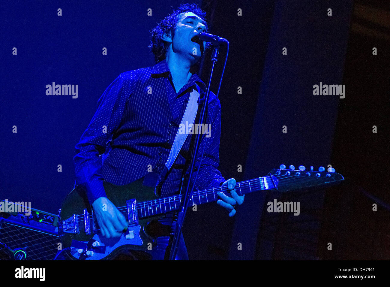 The Jon Spencer Blues Explosion performing live at TMN ao Vivo Lisbon ...