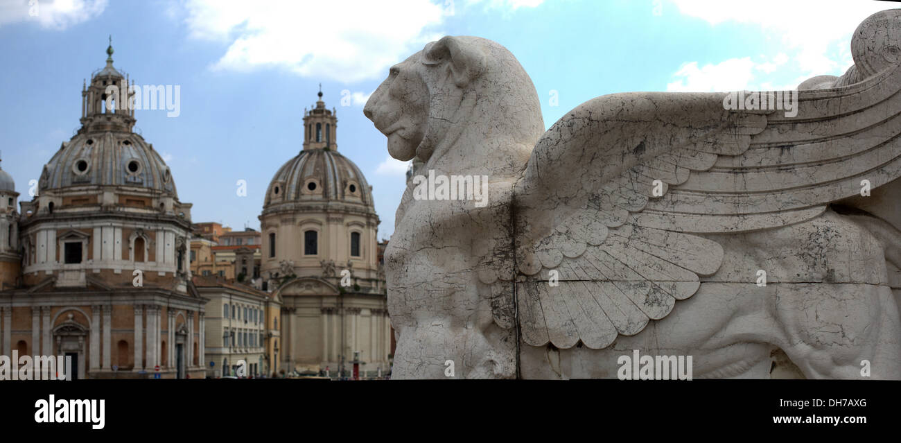 Roman lion statue hi-res stock photography and images - Alamy