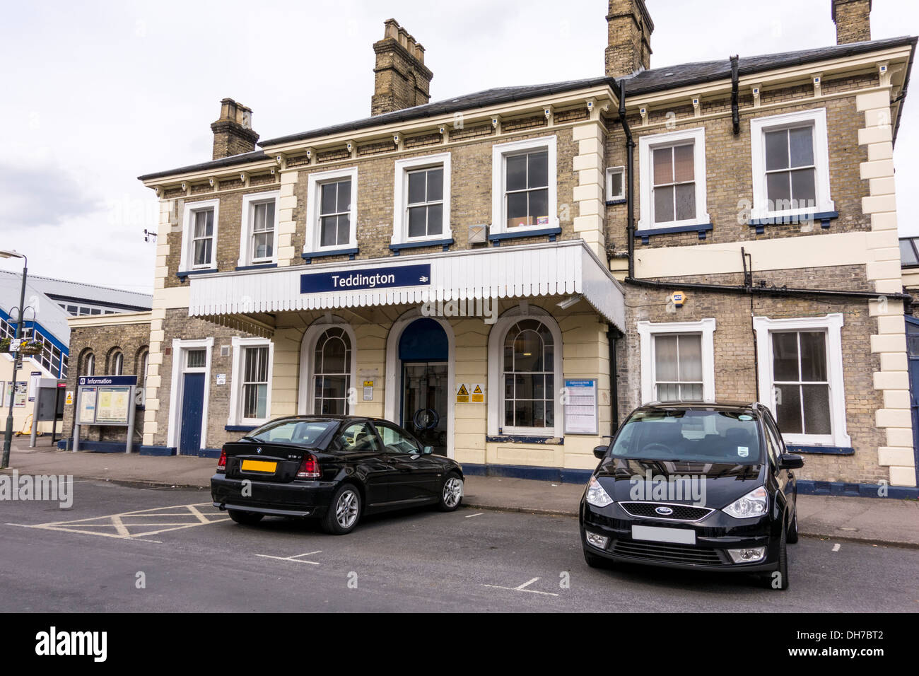 Teddington Railway Station, London Stock Photo - Alamy
