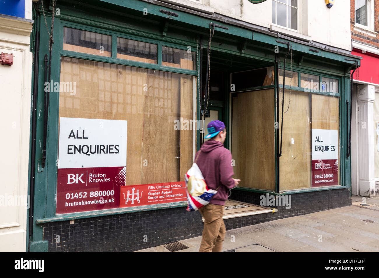 Shop window empty retail unit hi-res stock photography and images - Alamy