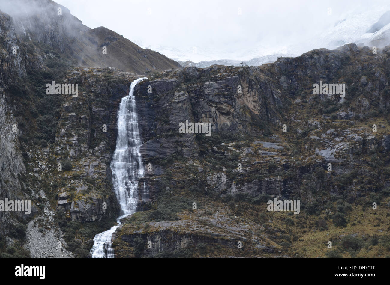 A waterfall in the Huascaran National Park, near Huaraz, Peru Stock ...