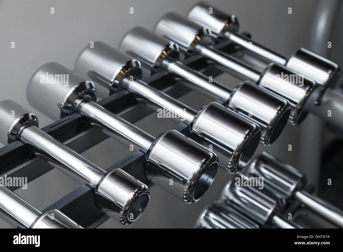 Steel dumbbells hi-res stock photography and images - Alamy