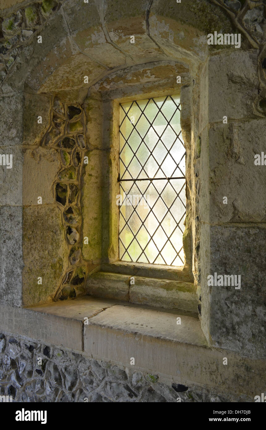 Leaded window interior england hi-res stock photography and images - Alamy