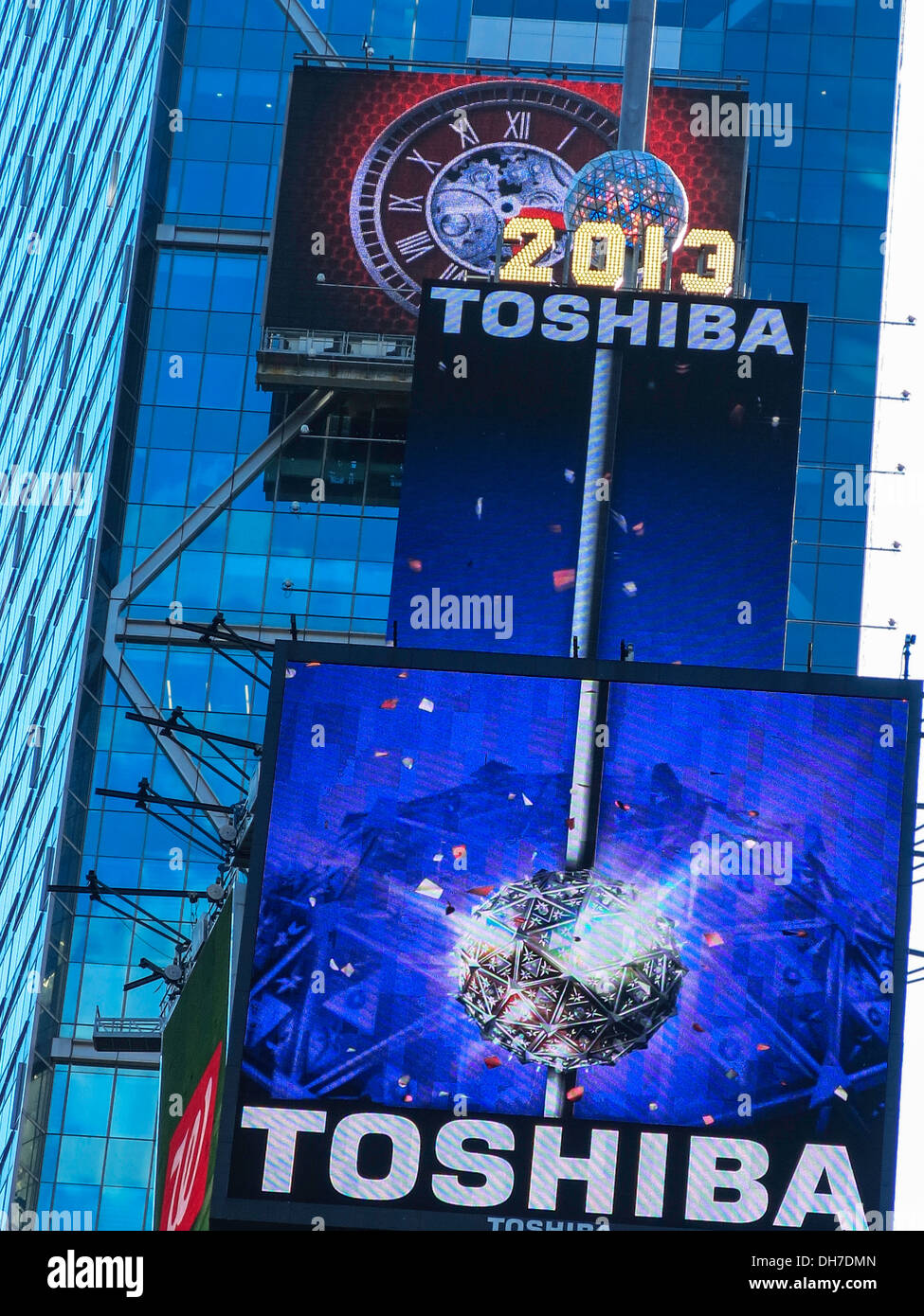 Times square time ball hi-res stock photography and images - Alamy