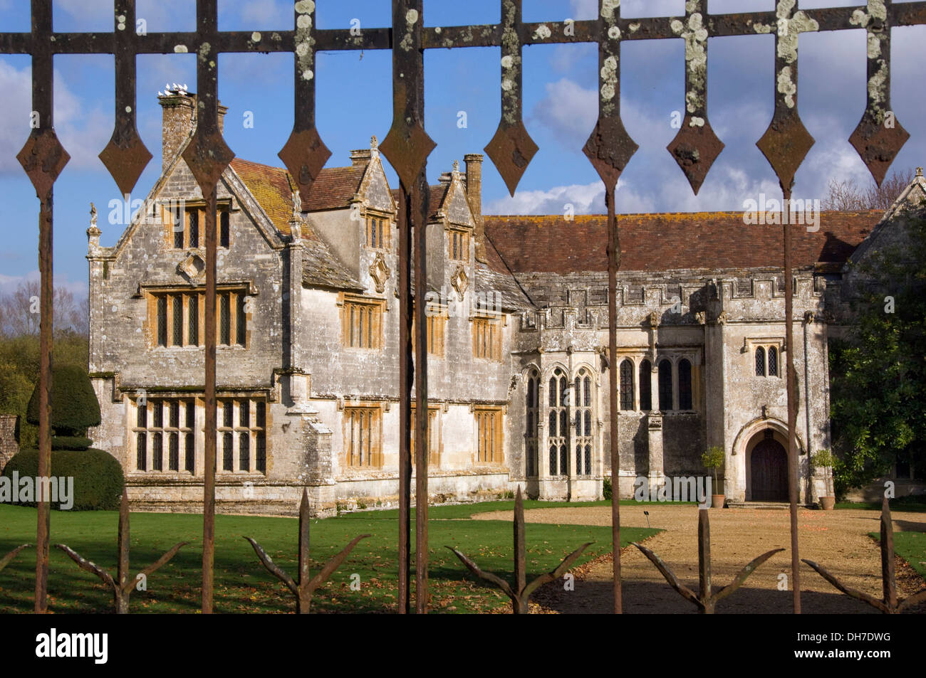 Athelhampton hall hi-res stock photography and images - Alamy
