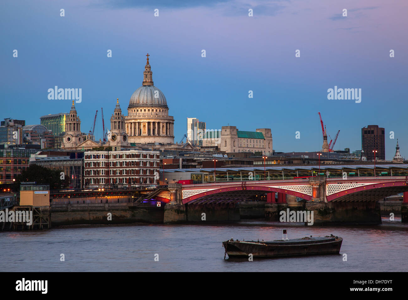London Skyline at Dusk Stock Photo - Alamy