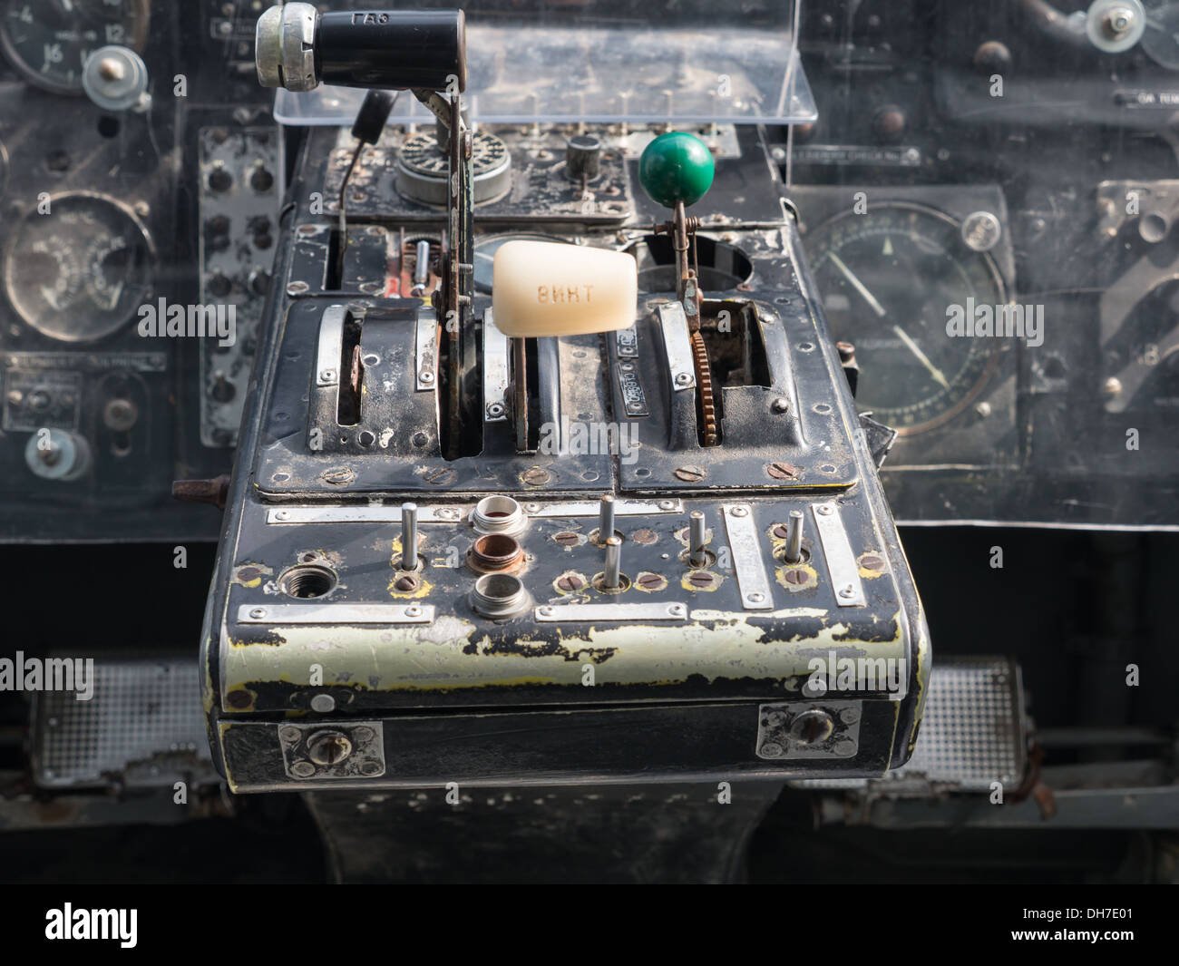 Cockpit antonov hi-res stock photography and images - Alamy