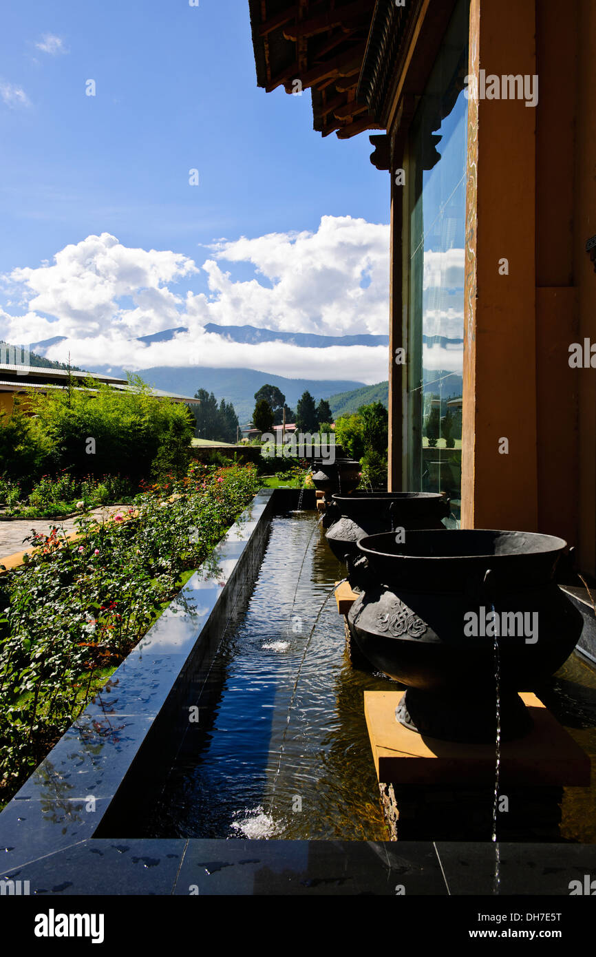 Taj Tashi five star hotel,Modern Spa Hotel,Dzong like architecture ...