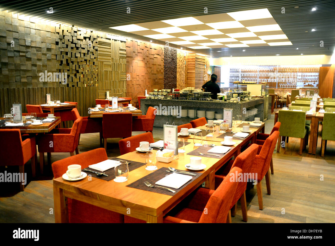 Restaurant dining table Stock Photo - Alamy