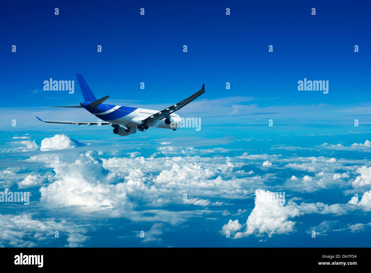 Charter flight landing hi-res stock photography and images - Alamy