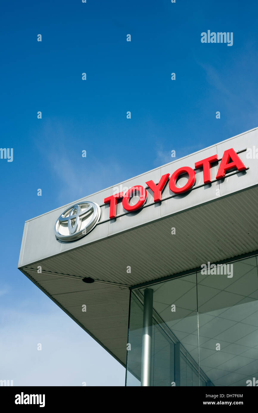 India Toyota Body Shop Signs