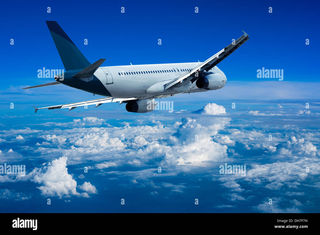 Aircraft cruising altitude hi-res stock photography and images - Alamy