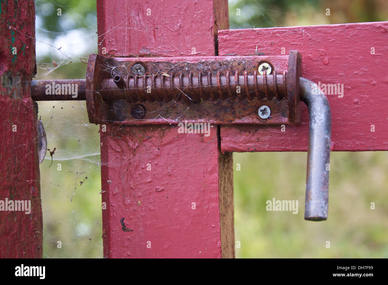 Sprung bolt hi-res stock photography and images - Alamy