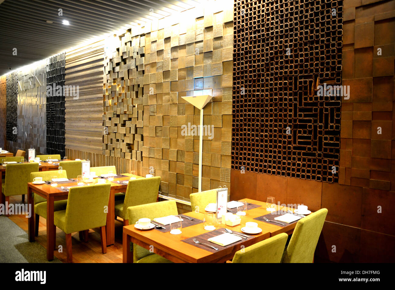 Restaurant dining table Stock Photo - Alamy