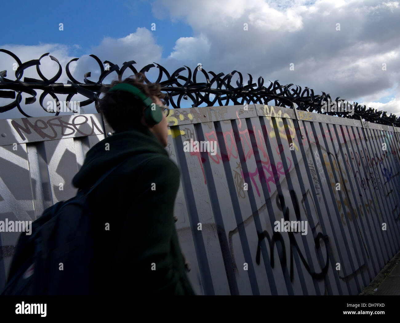 Graffiti bridge hi-res stock photography and images - Alamy