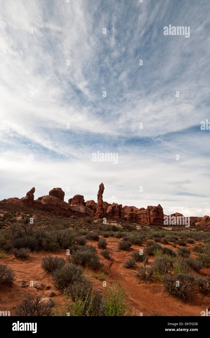 Balanced Rock, Arches National Park, Moab, Utah, USA Stock Photo - Alamy