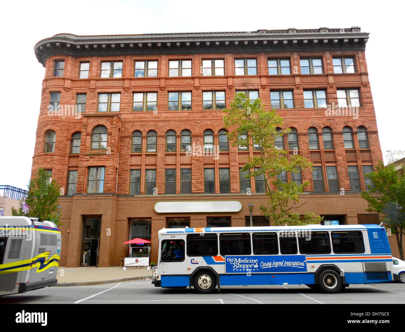 Dime building hi-res stock photography and images - Alamy