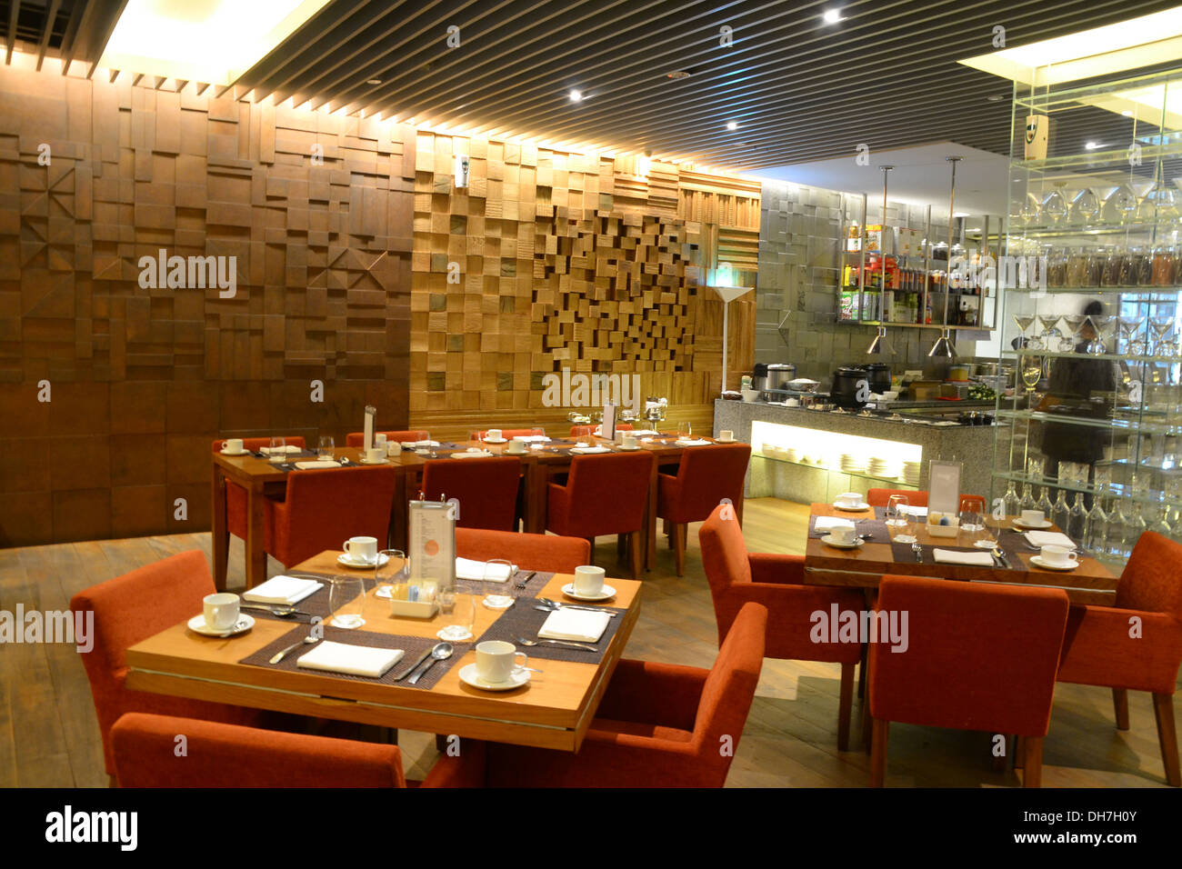 Restaurant dining table Stock Photo - Alamy