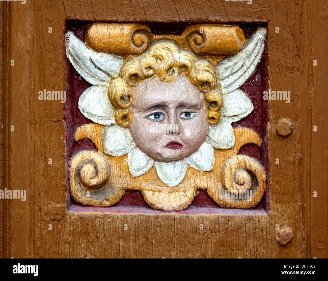 Angel wood carving hi-res stock photography and images - Alamy
