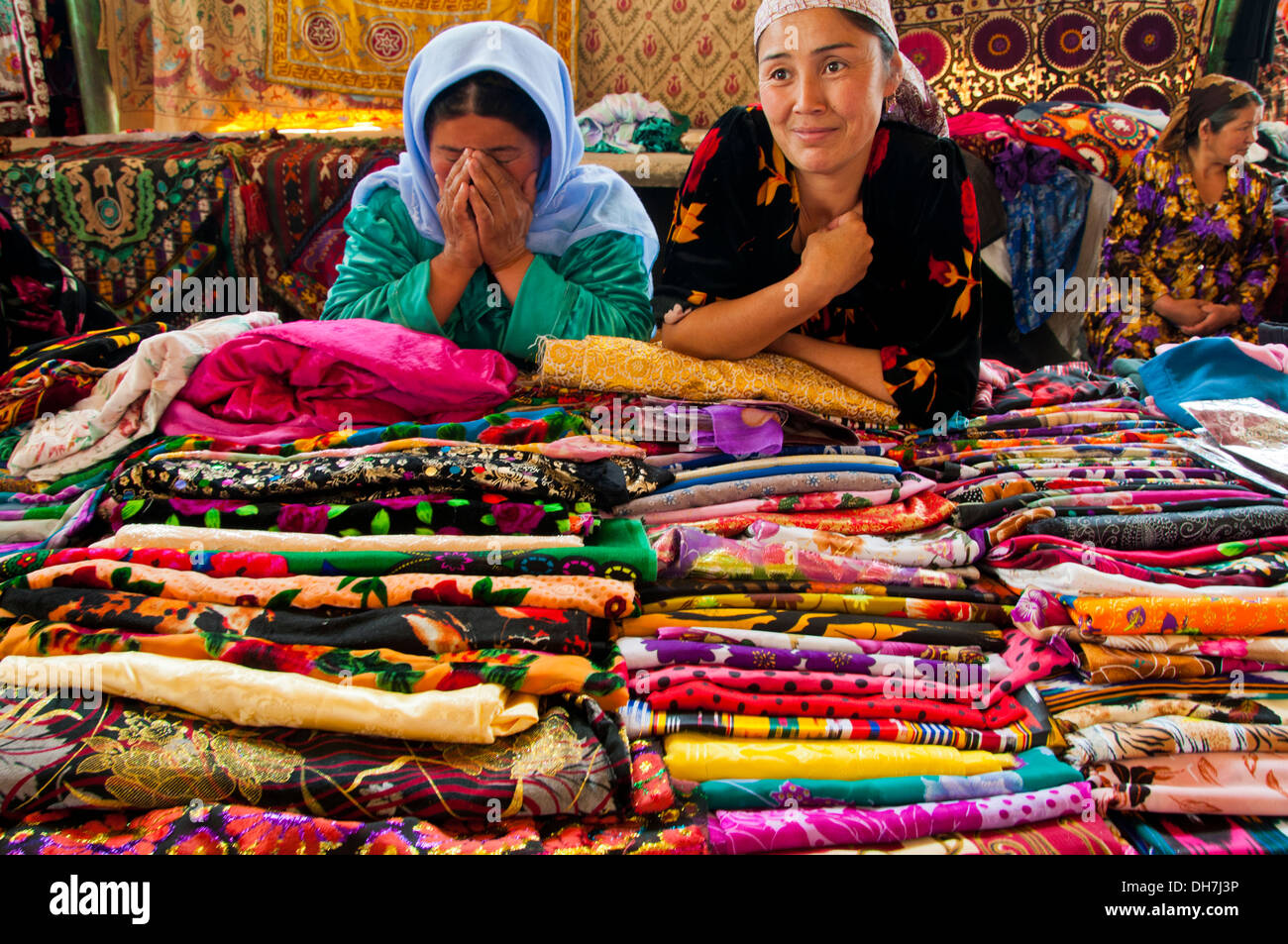 Traditional market in Samarkand, Uzbekistan Stock Photo - Alamy