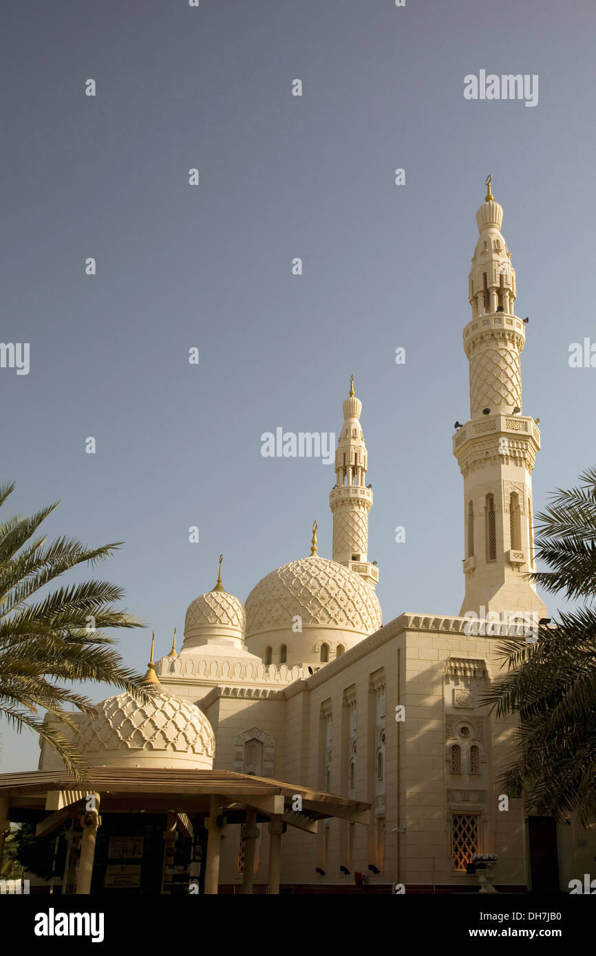 The Grand Mosque Dubai, United Arab Emirates Stock Photo - Alamy