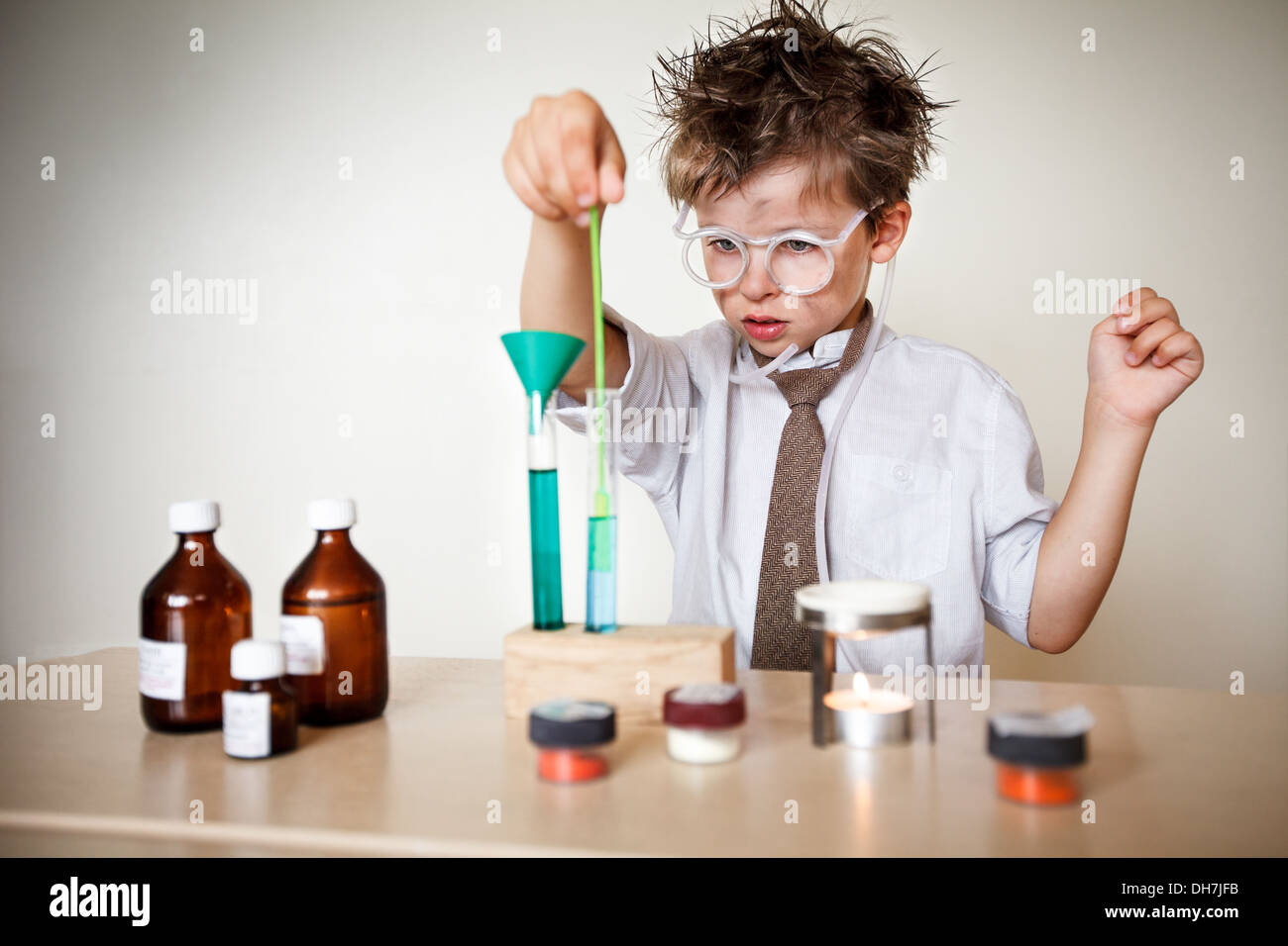Mad scientist hi-res stock photography and images - Alamy