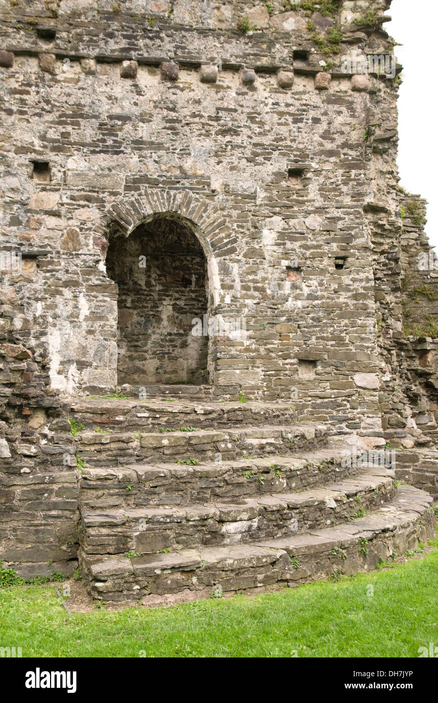 Kidwelly Castle Kidwelly Camarthenshire Wales UK Stock Photo - Alamy