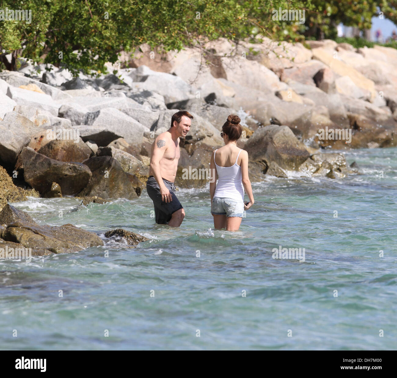 Christian Slater takes an impromptu dip in sea while taking a walk ...