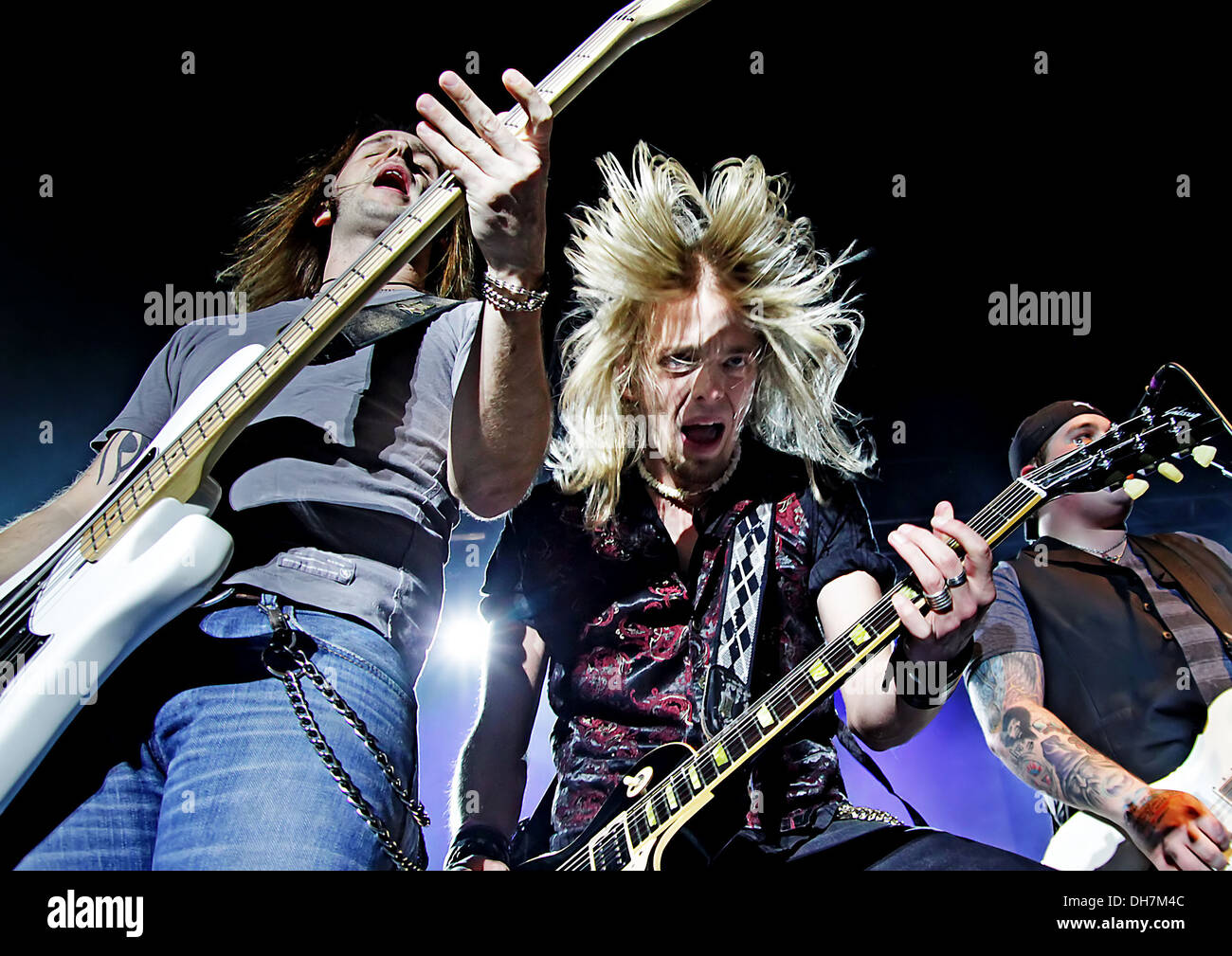 Jon Lawhon and Ben Wells of Black Stone Cherry performing live at ...