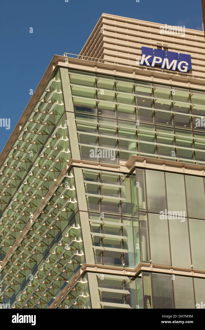 Kpmg birmingham hi-res stock photography and images - Alamy