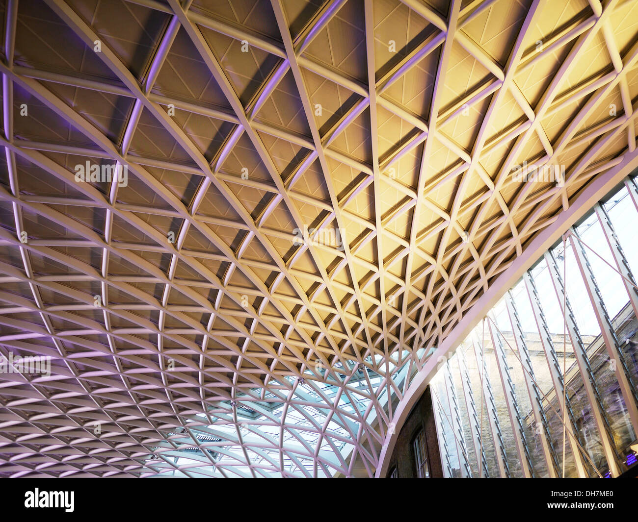 The new concourse at Kings Cross station opened to public today on ...