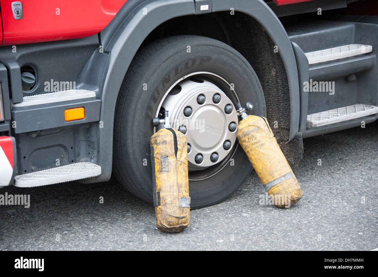 Fire truck wheel hi-res stock photography and images - Alamy