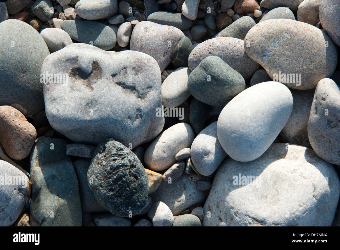 Pebbles stones on beach hi-res stock photography and images - Alamy