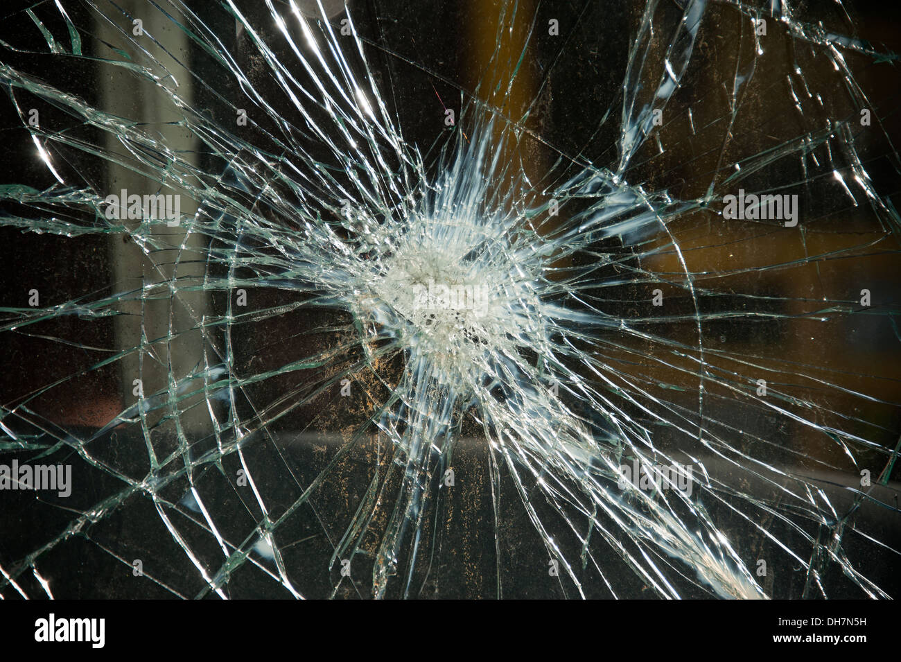 Smashed glass windscreen lorry HGV PSV Bus Stock Photo - Alamy