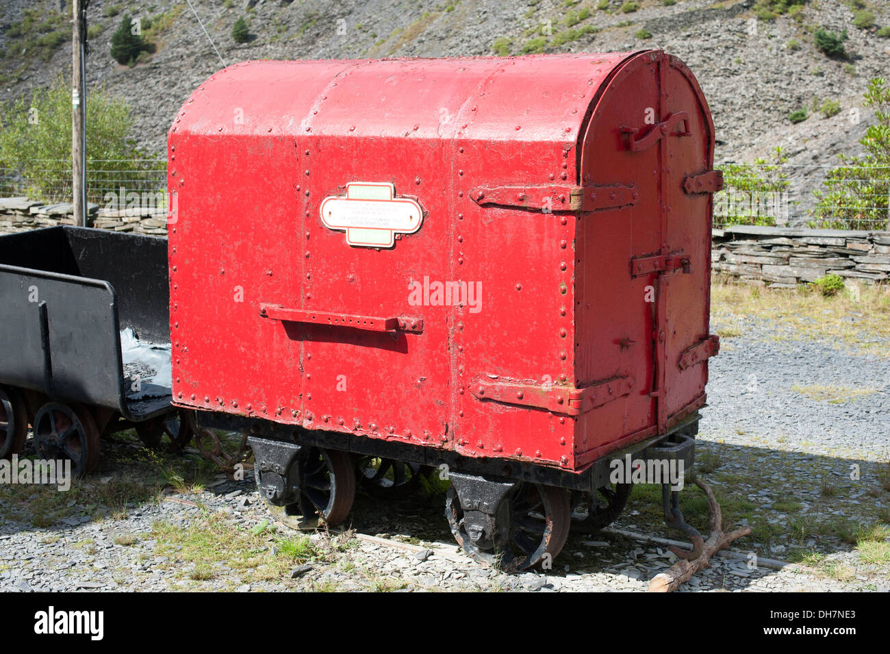 Narrow Gauge Welsh slate mine train truck Stock Photo - Alamy