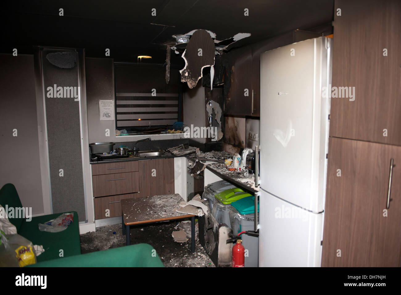 Burnt blackened kitchen fire heat smoke house Stock Photo - Alamy