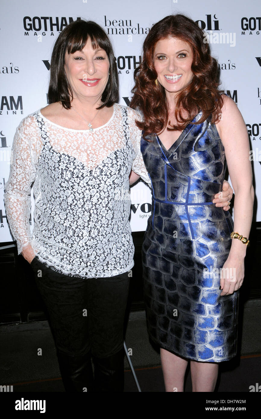 Anjelica huston and debra huston hi-res stock photography and images ...