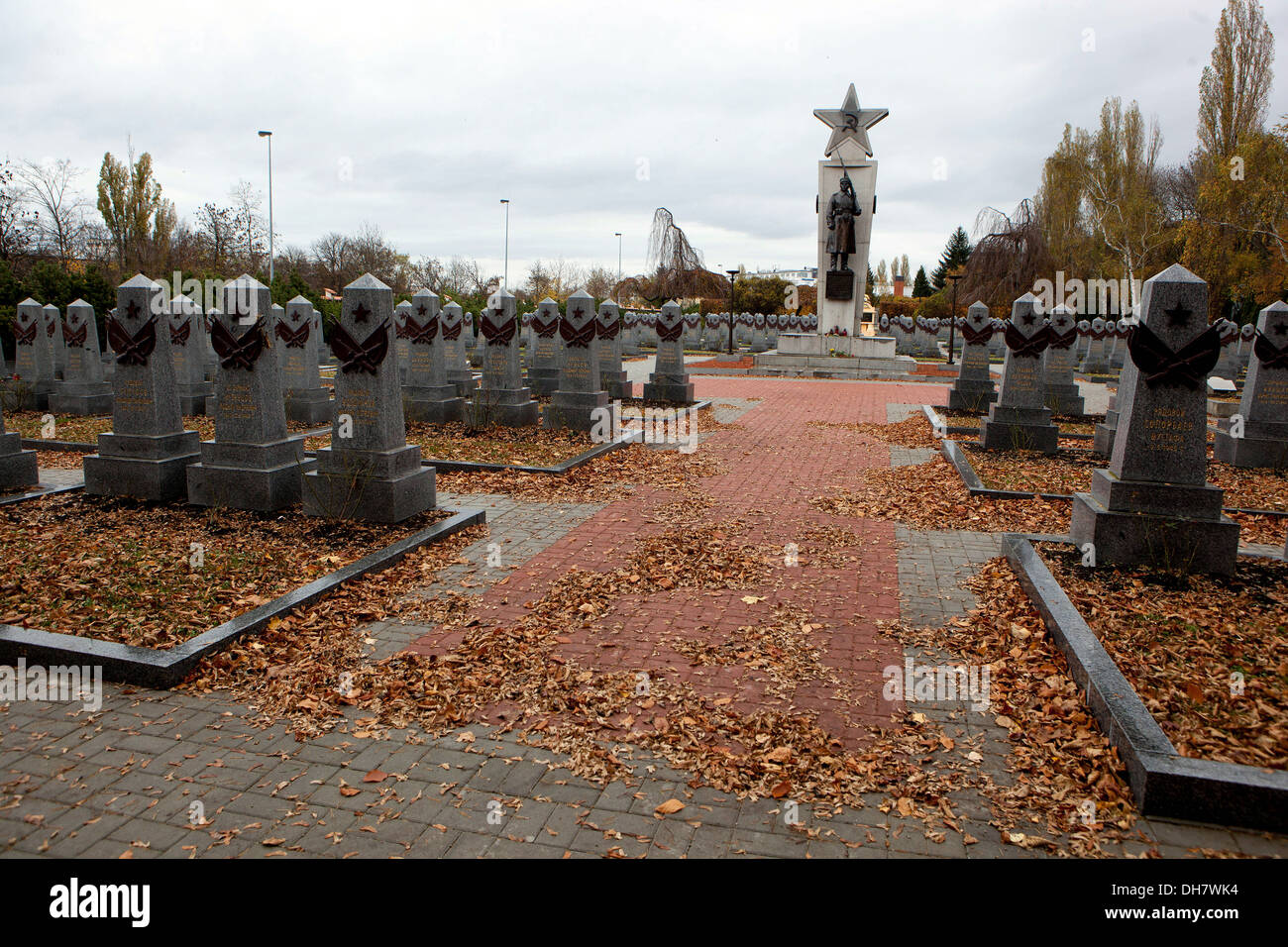 Russian military cemetery hi-res stock photography and images - Alamy