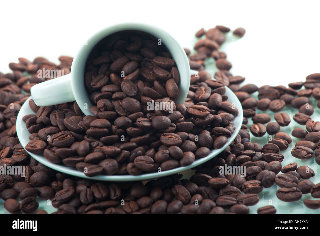 Coffee beans and cup Stock Photo - Alamy