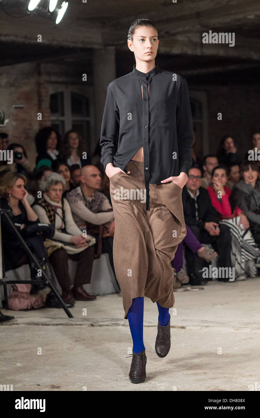 Model Portugal Fashion Week - Fall/Winter 2012 - Andreia Lexim held at ...